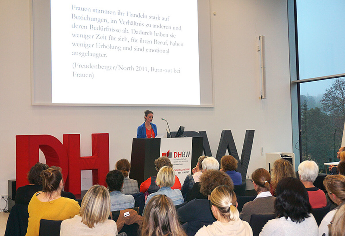 Über 130 Besucher*innen an den Frauenwirtschaftstagen | DHBW Heidenheim